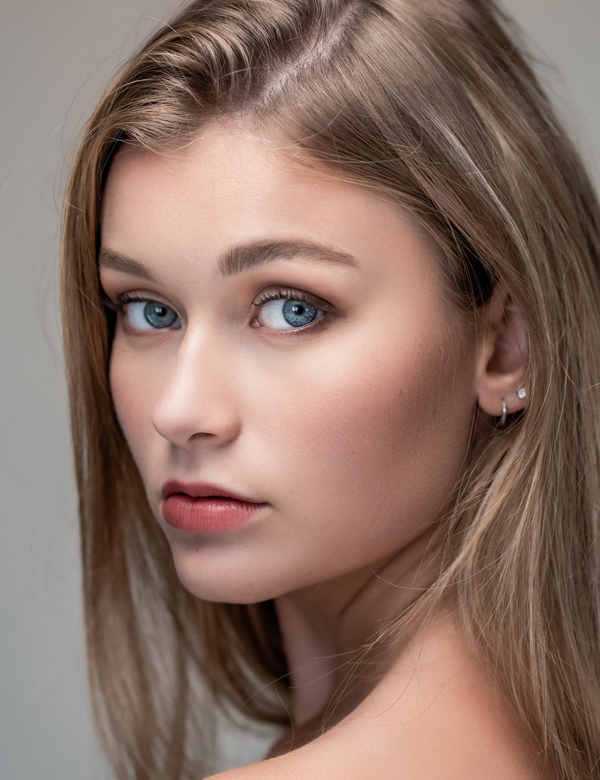 Tess He. - Frisse Koppen